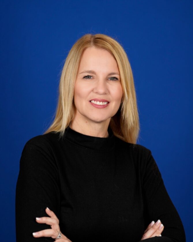 Hinebaugh Wants To Take Her ‘Real World Experiences’ To Charleston As W ...